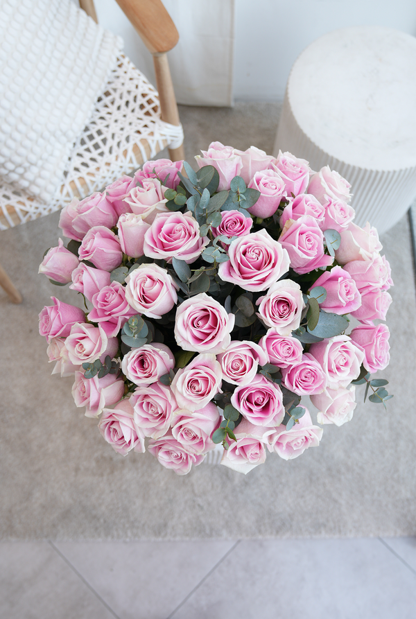 50 Long Stem Pink Roses - Vase | Delivery in Ireland– Flowers.ie
