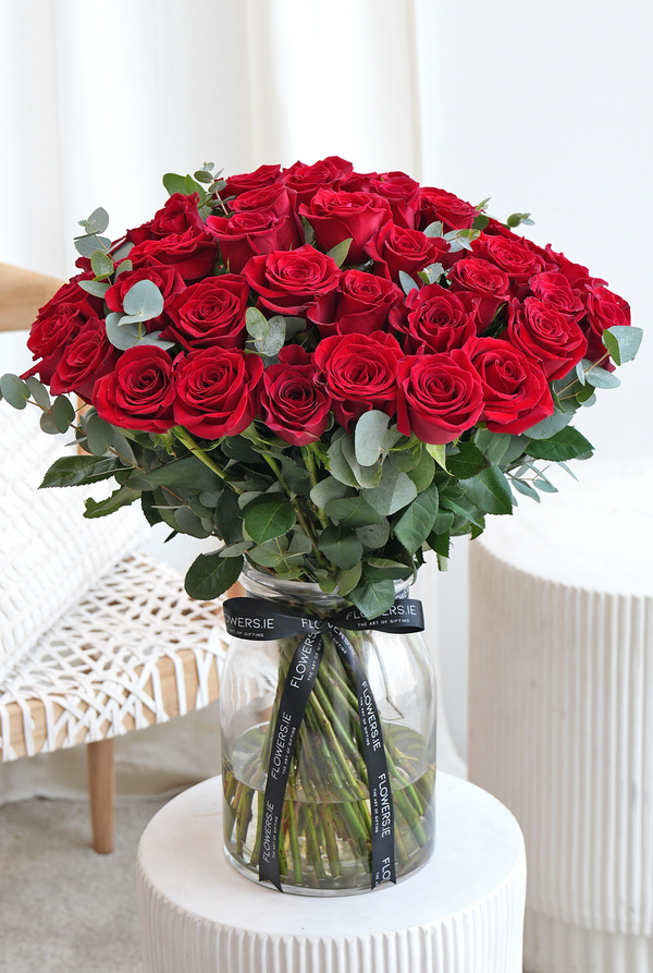 50 Long Stem Red Roses - Vase– Flowers.ie